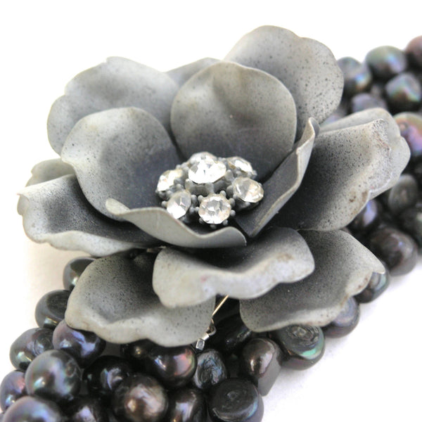 Embracing Gray – Elva Fields