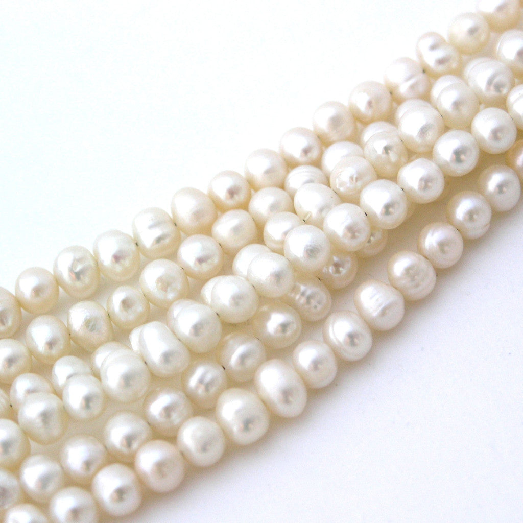 No Qualms – Elva Fields