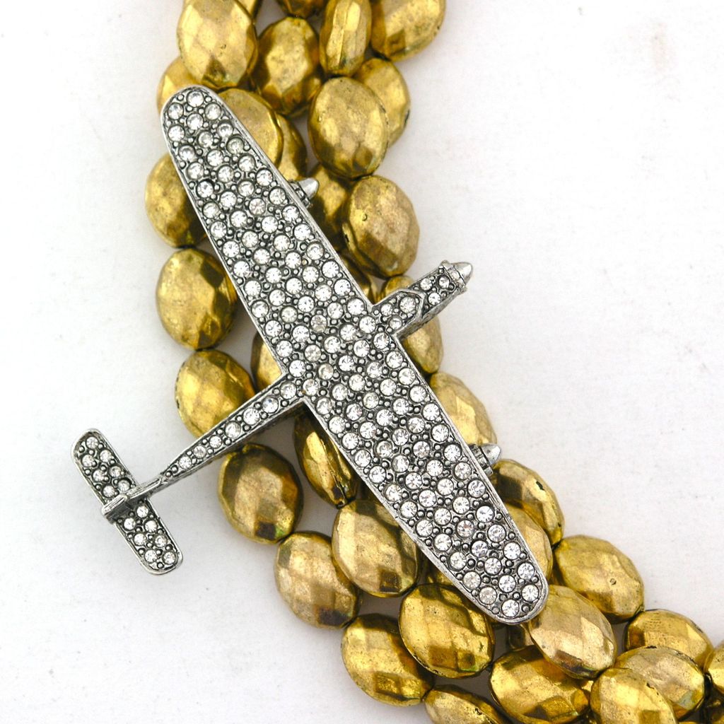 Jet Setter – Elva Fields